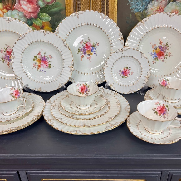 Royal Crown Derby | Dining | Elegant Floral Dinnerware Set With Gold ...